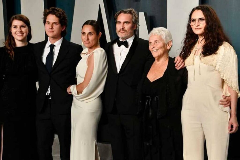 Jodean Bottom: Untold Truth of Joaquin Phoenix Half-sister